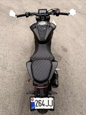 Melns Honda CB 2019 Jurbarkas, ar dzinēja tilpumu 0.13 L un nobraukumu 18 tūkst. km par 3000 €, foto 9 vietnē AUTOMOTO.COM.LV