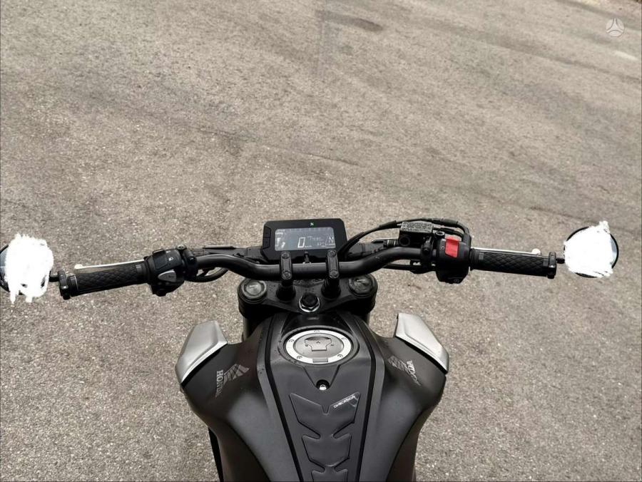 Melns Honda CB 2019 Jurbarkas, ar dzinēja tilpumu 0.13 L un nobraukumu 18 tūkst. km par 3000 €, foto 13 vietnē AUTOMOTO.COM.LV