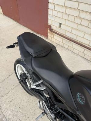 Black Honda CB 2019 in Vilkaviskis, with an engine capacity of 0.13 L and mileage of 22 thousand km for 2400 €, photo 12 on AUTOMOTO.COM.LV