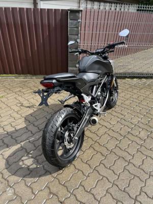 Black Honda CB 2020 in Prienai, with an engine capacity of 0.13 L and mileage of 14 thousand km for 3050 €, photo 9 on AUTOMOTO.COM.LV