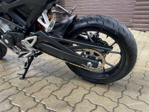 Black Honda CB 2020 in Prienai, with an engine capacity of 0.13 L and mileage of 14 thousand km for 3050 €, photo 16 on AUTOMOTO.COM.LV