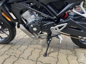 Black Honda CB 2020 in Prienai, with an engine capacity of 0.13 L and mileage of 14 thousand km for 3050 €, photo 17 on AUTOMOTO.COM.LV