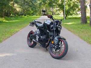 Black Honda CB 2020 in Prienai, with an engine capacity of 0.13 L and mileage of 4 thousand km for 4000 €, photo  on AUTOMOTO.COM.LV