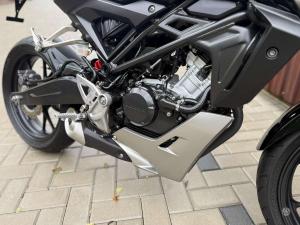 Black Honda CB 2020 in Prienai, with an engine capacity of 0.13 L and mileage of 11 thousand km for 2850 €, photo 10 on AUTOMOTO.COM.LV
