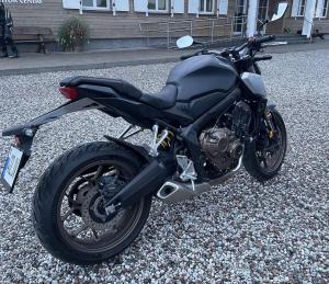Black Honda CB 2021 in Taurage, with an engine capacity of 0.65 L and mileage of 12 thousand km for 4000 €, photo  on AUTOMOTO.COM.LV