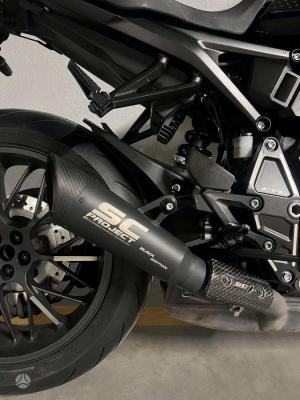 Black Honda CB 2021 in Vilnius, with an engine capacity of 1.00 L and mileage of 14 thousand km for 10900 €, photo 6 on AUTOMOTO.COM.LV