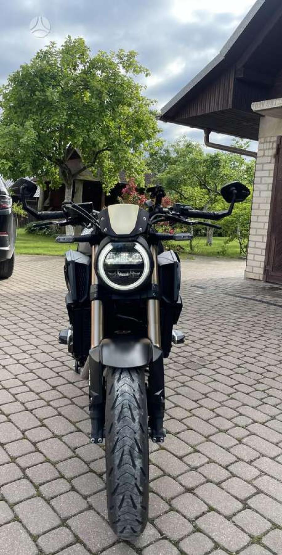 Melns Honda CB 2021 Kauņa, ar dzinēja tilpumu 0.65 L un nobraukumu 18 tūkst. km par 6400 €, foto 8 vietnē AUTOMOTO.COM.LV
