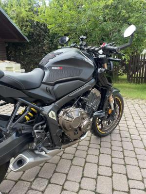 Melns Honda CB 2021 Kauņa, ar dzinēja tilpumu 0.65 L un nobraukumu 18 tūkst. km par 6400 €, foto 17 vietnē AUTOMOTO.COM.LV