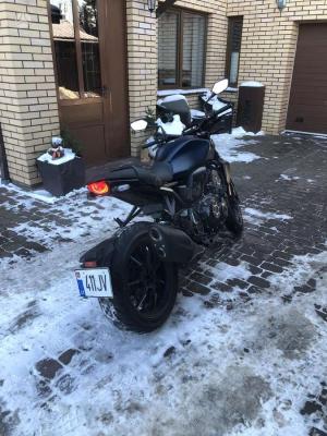 Melns Honda CB 2022 Radviliškis, ar dzinēja tilpumu 1.00 L un nobraukumu 7 tūkst. km par 7850 €, foto 4 vietnē AUTOMOTO.COM.LV