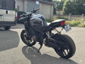 Black Honda CB 2022 in Kaunas, with an engine capacity of 18.94 L and mileage of 19 thousand km for 2999 €, photo 4 on AUTOMOTO.COM.LV