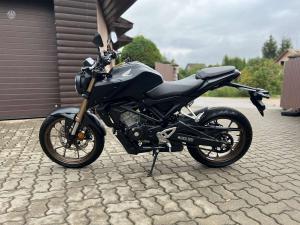 Melns Honda CB 2022 Prienai, ar dzinēja tilpumu 0.13 L un nobraukumu 4 tūkst. km par 3350 €, foto 6 vietnē AUTOMOTO.COM.LV
