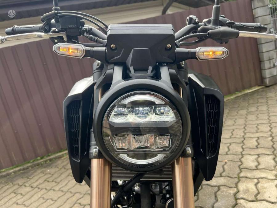 Melns Honda CB 2022 Prienai, ar dzinēja tilpumu 0.13 L un nobraukumu 4 tūkst. km par 3350 €, foto 12 vietnē AUTOMOTO.COM.LV