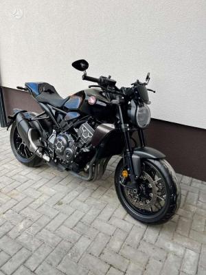 Melns Honda CB 2023 Kauņa, ar dzinēja tilpumu 1.00 L un nobraukumu 23 tūkst. km par 8700 €, foto  vietnē AUTOMOTO.COM.LV