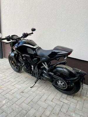 Black Honda CB 2023 in Kaunas, with an engine capacity of 1.00 L and mileage of 23 thousand km for 8700 €, photo 3 on AUTOMOTO.COM.LV