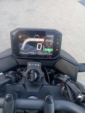 Melns Honda CB 2023 Viļņa, ar dzinēja tilpumu 0.75 L un nobraukumu 3 tūkst. km par 4850 €, foto 6 vietnē AUTOMOTO.COM.LV