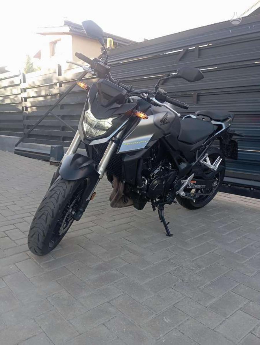 Melns Honda CB 2023 Viļņa, ar dzinēja tilpumu 0.75 L un nobraukumu 3 tūkst. km par 4850 €, foto 7 vietnē AUTOMOTO.COM.LV
