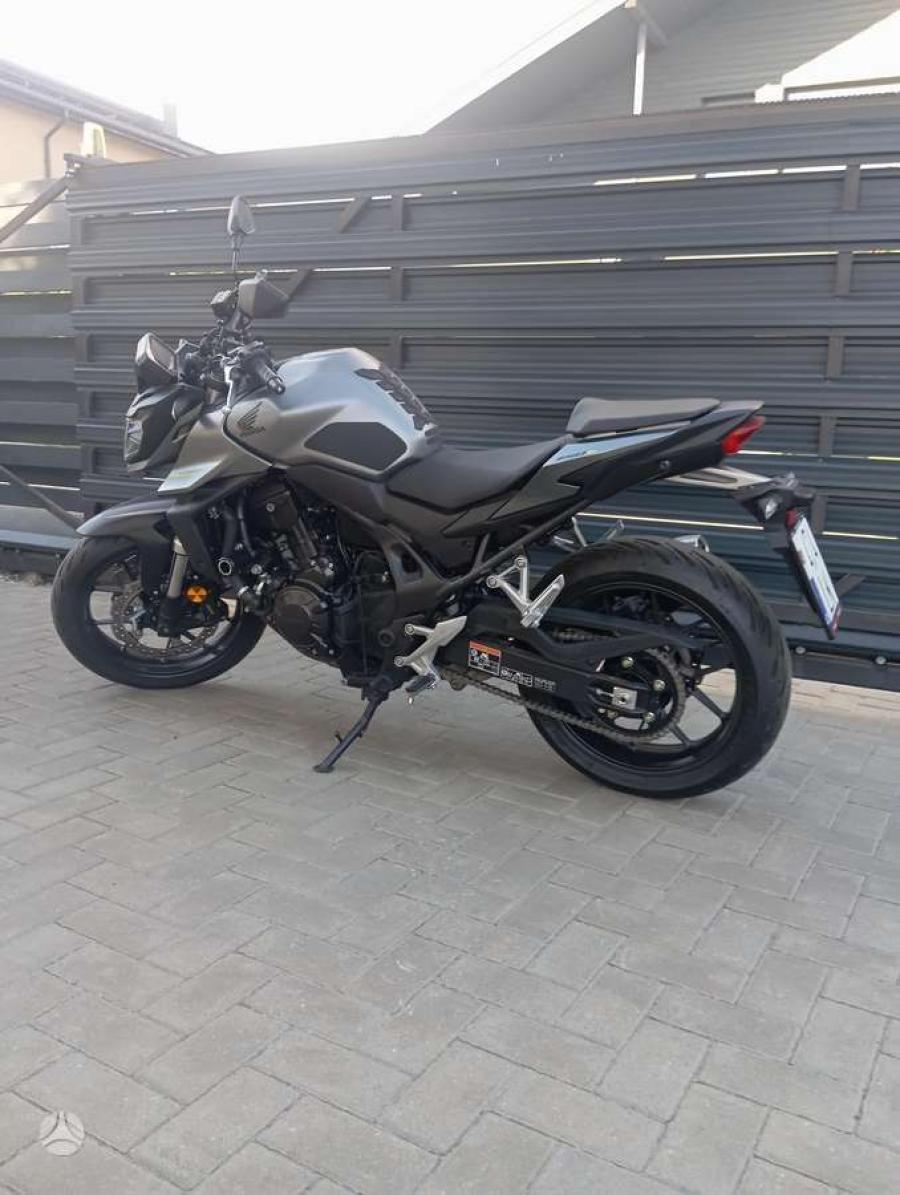 Melns Honda CB 2023 Viļņa, ar dzinēja tilpumu 0.75 L un nobraukumu 3 tūkst. km par 4850 €, foto 8 vietnē AUTOMOTO.COM.LV