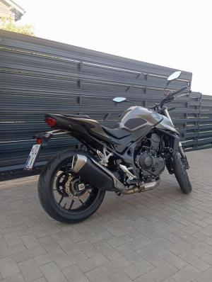 Melns Honda CB 2023 Viļņa, ar dzinēja tilpumu 0.75 L un nobraukumu 3 tūkst. km par 4850 €, foto 11 vietnē AUTOMOTO.COM.LV
