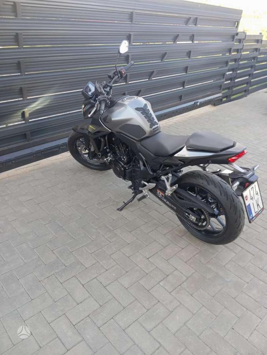 Melns Honda CB 2023 Viļņa, ar dzinēja tilpumu 0.75 L un nobraukumu 3 tūkst. km par 4850 €, foto 13 vietnē AUTOMOTO.COM.LV