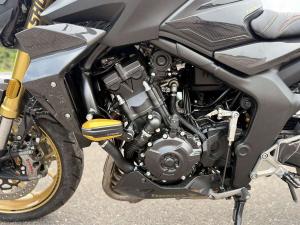 Melns Honda CB 2025 Viļņa, ar dzinēja tilpumu 1.00 L un nobraukumu 11 tūkst. km par 6990 €, foto 14 vietnē AUTOMOTO.COM.LV