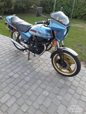Zils Honda CB 1981 Marijampole, ar dzinēja tilpumu 0.40 L un nobraukumu 67 tūkst. km par 850 €, foto 5 vietnē AUTOMOTO.COM.LV