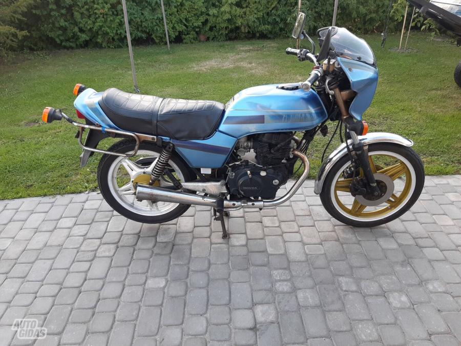 Zils Honda CB 1981 Marijampole, ar dzinēja tilpumu 0.40 L un nobraukumu 67 tūkst. km par 850 €, foto 6 vietnē AUTOMOTO.COM.LV