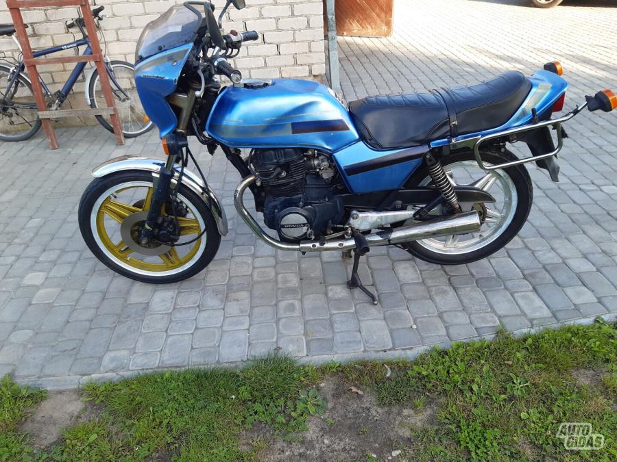 Zils Honda CB 1981 Marijampole, ar dzinēja tilpumu 0.40 L un nobraukumu 67 tūkst. km par 850 €, foto 7 vietnē AUTOMOTO.COM.LV
