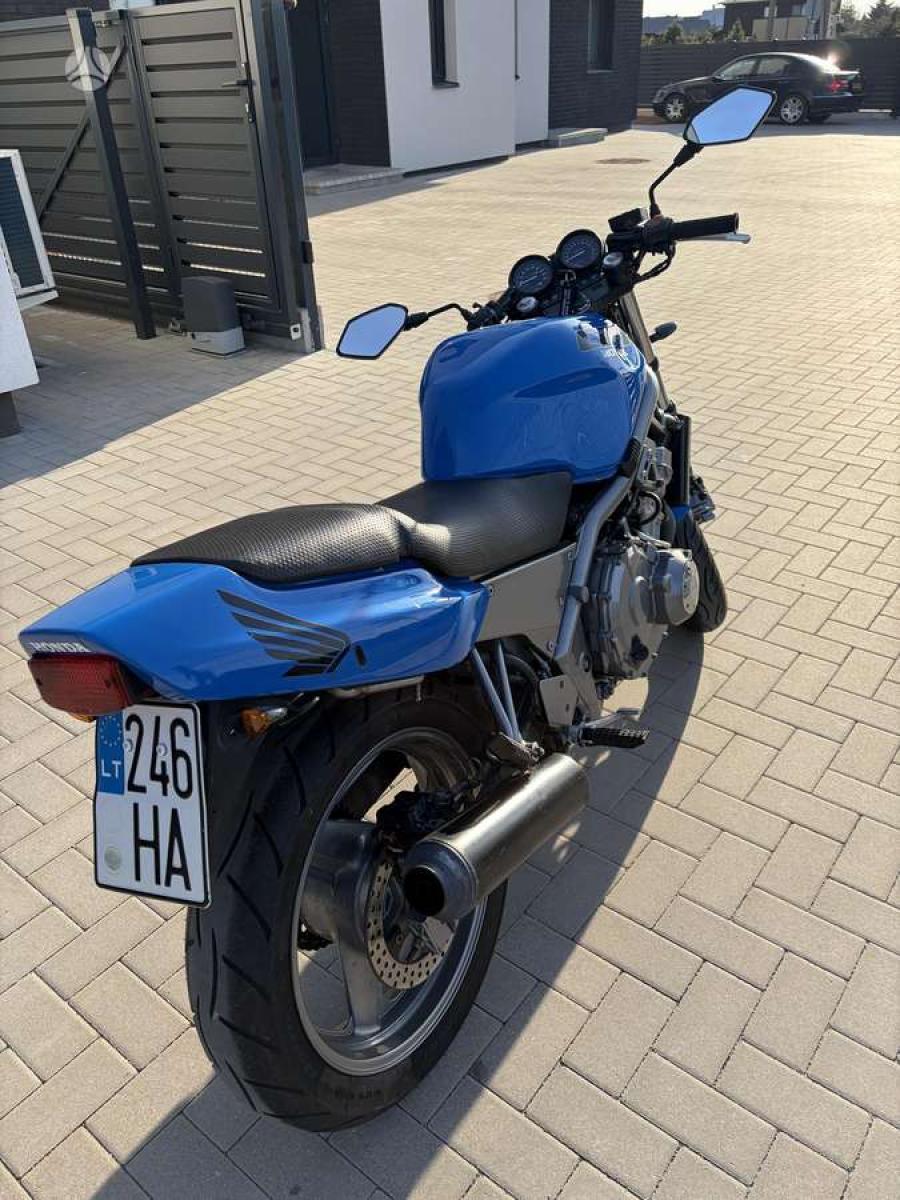 Zils Honda CB 1989 Kauņa, ar dzinēja tilpumu 0.40 L un nobraukumu 55 tūkst. km par 1300 €, foto 6 vietnē AUTOMOTO.COM.LV