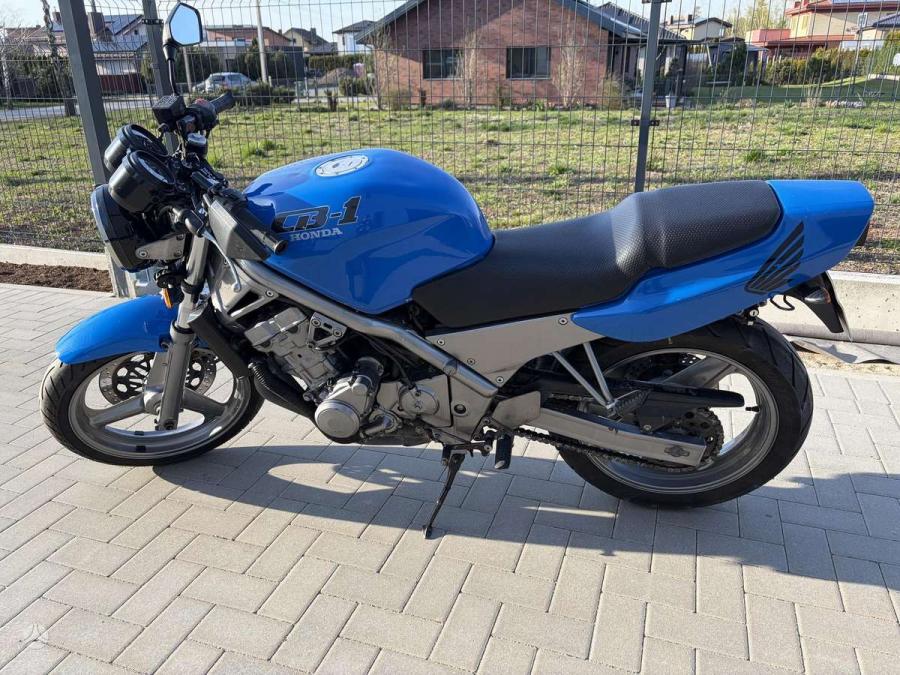 Zils Honda CB 1989 Kauņa, ar dzinēja tilpumu 0.40 L un nobraukumu 55 tūkst. km par 1300 €, foto 11 vietnē AUTOMOTO.COM.LV