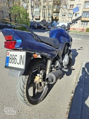 Blue Honda CB 1997 in Vilnius, with an engine capacity of 0.50 L and mileage of 73 thousand km for 1500 €, photo 3 on AUTOMOTO.COM.LV