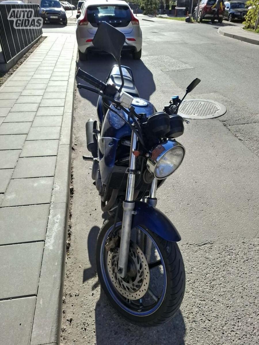 Blue Honda CB 1997 in Vilnius, with an engine capacity of 0.50 L and mileage of 73 thousand km for 1500 €, photo 4 on AUTOMOTO.COM.LV