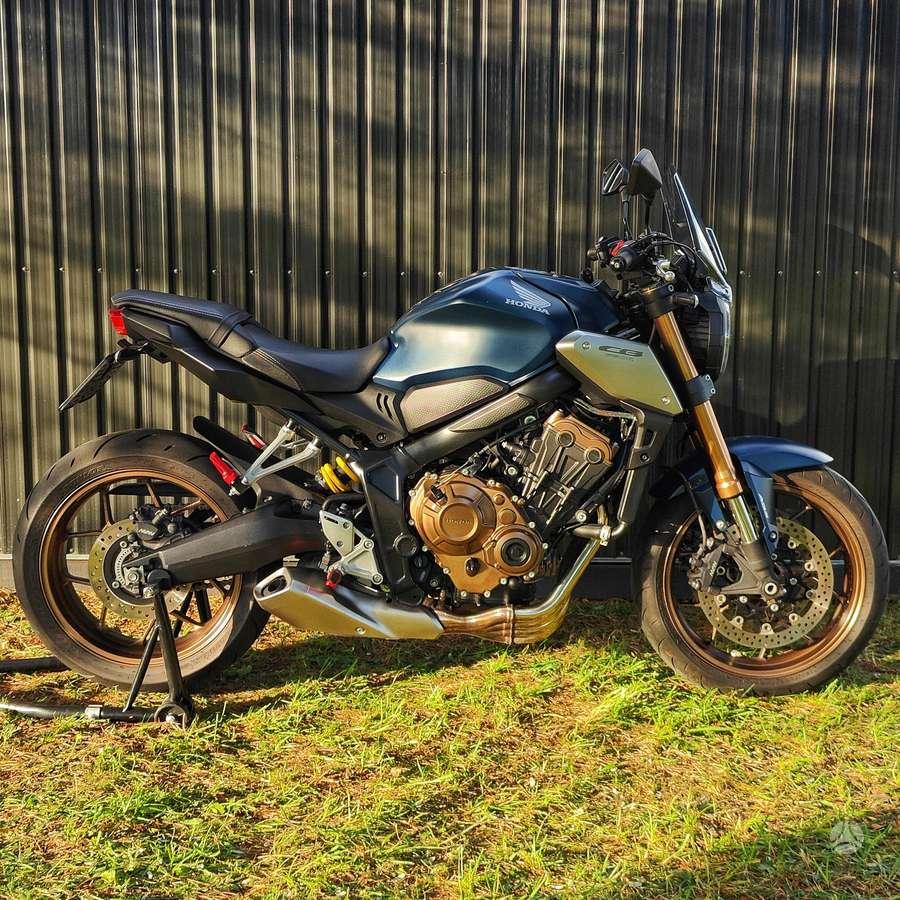 Zils Honda CB 2022 Druskininkai, ar dzinēja tilpumu 0.65 L un nobraukumu 8 tūkst. km par 6550 €, foto 1 vietnē AUTOMOTO.COM.LV