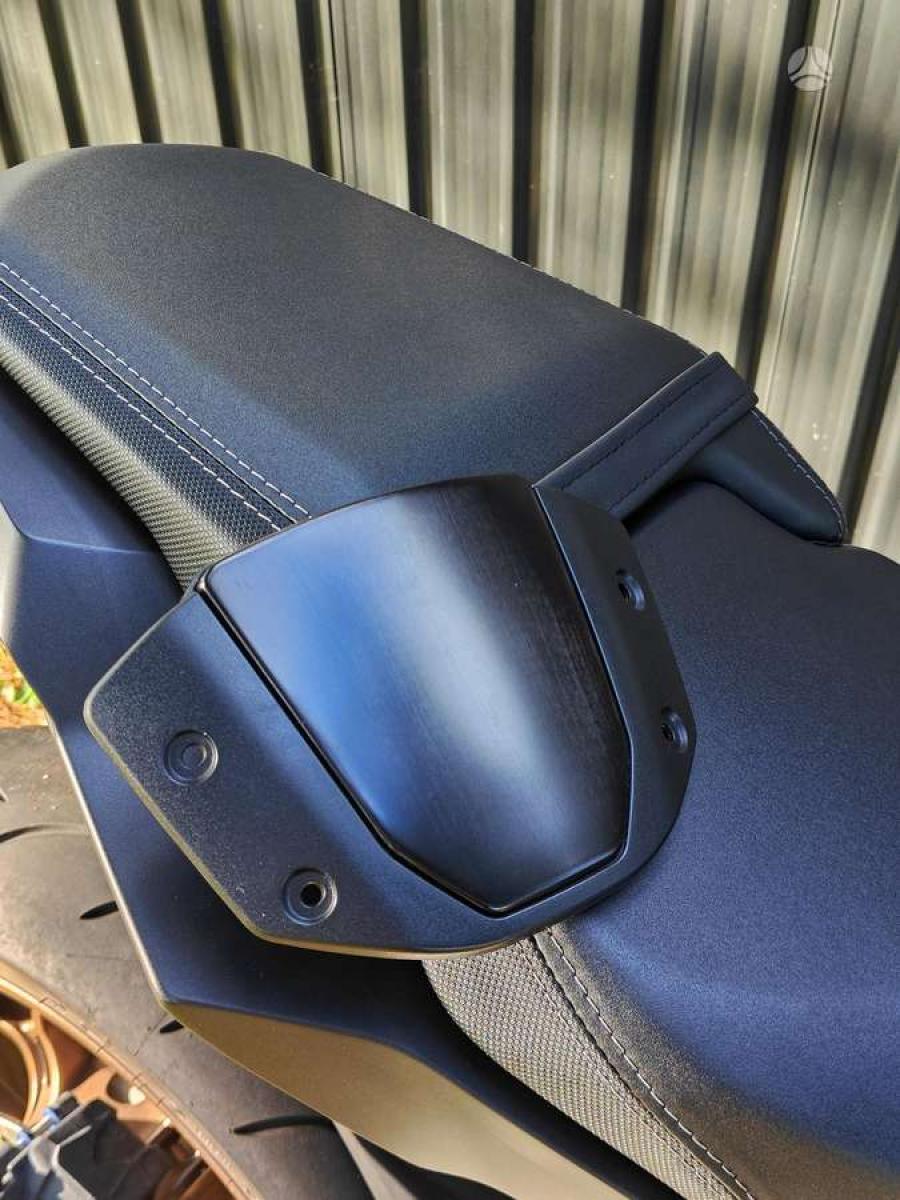 Zils Honda CB 2022 Druskininkai, ar dzinēja tilpumu 0.65 L un nobraukumu 8 tūkst. km par 6550 €, foto 28 vietnē AUTOMOTO.COM.LV