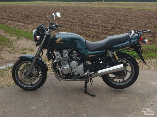 Zaļš Honda CB 1992 Akmenė, ar dzinēja tilpumu 0.75 L un nobraukumu 55 tūkst. km par 1800 €, foto 1 vietnē AUTOMOTO.COM.LV