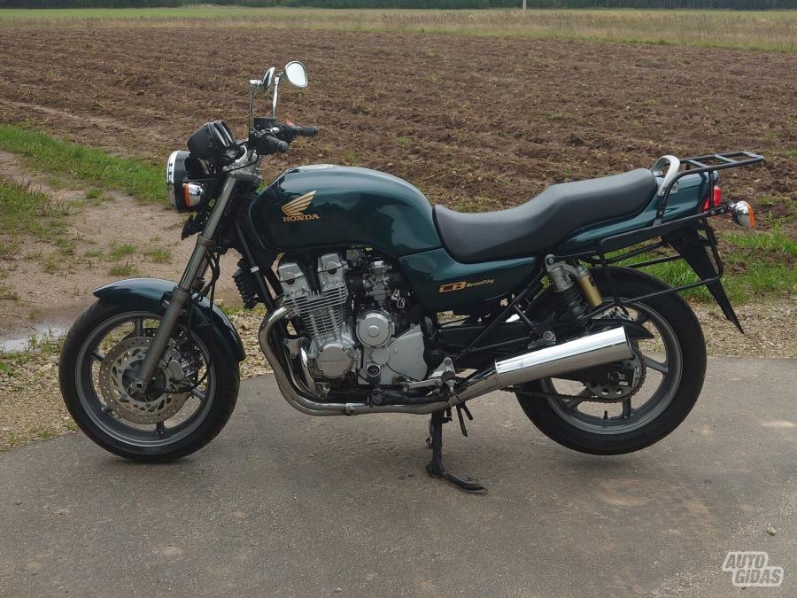 Zaļš Honda CB 1992 Akmenė, ar dzinēja tilpumu 0.75 L un nobraukumu 55 tūkst. km par 1800 €, foto 1 vietnē AUTOMOTO.COM.LV