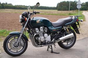 Green Honda CB 1992 in Akmene, with an engine capacity of 0.75 L and mileage of 55 thousand km for 1650 €, photo 4 on AUTOMOTO.COM.LV