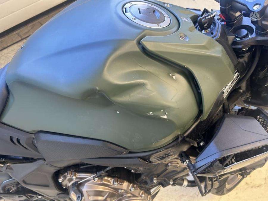 Zaļš Honda CB 2021 Radviliškis, ar dzinēja tilpumu 0.65 L un nobraukumu 25 tūkst. km par 3950 €, foto 20 vietnē AUTOMOTO.COM.LV