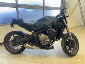 Green Honda CB 2021 in Radviliskis, with an engine capacity of 0.65 L and mileage of 25 thousand km for 3650 €, photo 7 on AUTOMOTO.COM.LV