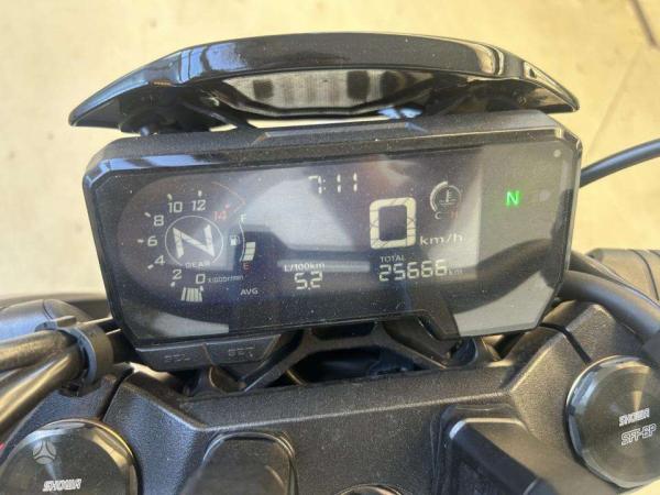 Green Honda CB 2021 in Radviliskis, with an engine capacity of 0.65 L and mileage of 25 thousand km for 3650 €, photo 9 on AUTOMOTO.COM.LV