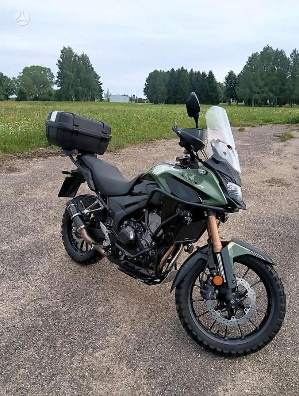 Green Honda CB 2022 in Siauliai, with an engine capacity of 0.50 L and mileage of 17 thousand km for 5770 €, photo 1 on AUTOMOTO.COM.LV