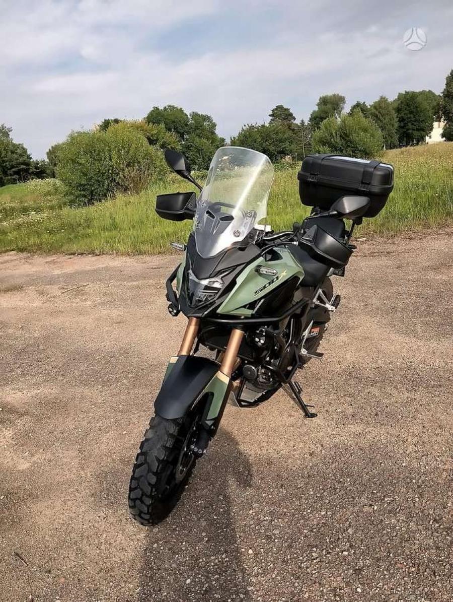Green Honda CB 2022 in Siauliai, with an engine capacity of 0.50 L and mileage of 17 thousand km for 5770 €, photo 3 on AUTOMOTO.COM.LV