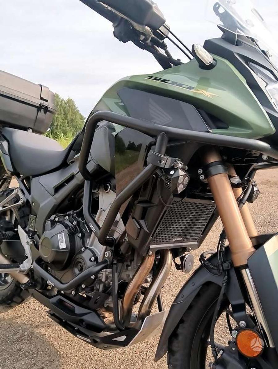 Green Honda CB 2022 in Siauliai, with an engine capacity of 0.50 L and mileage of 17 thousand km for 5770 €, photo 4 on AUTOMOTO.COM.LV