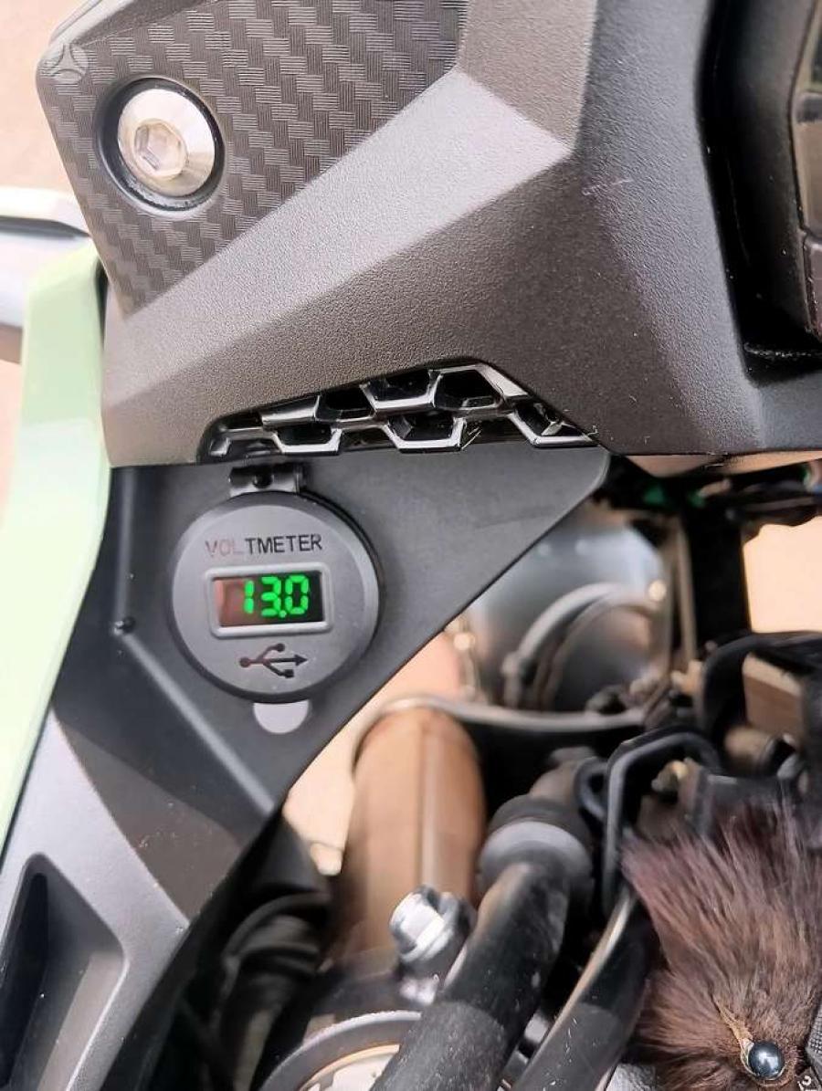 Green Honda CB 2022 in Siauliai, with an engine capacity of 0.50 L and mileage of 17 thousand km for 5770 €, photo 7 on AUTOMOTO.COM.LV