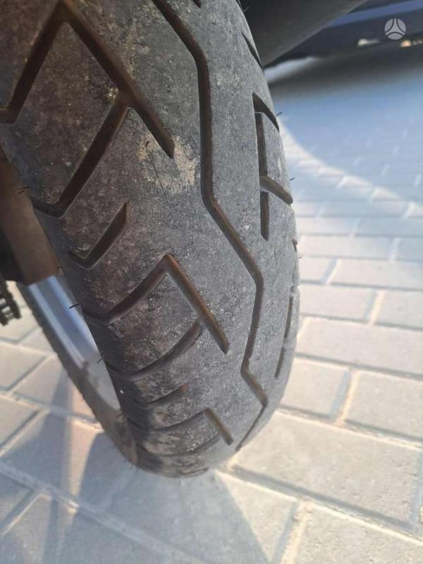 Pelēks Honda CB 1998 Viļņa, ar dzinēja tilpumu 0.50 L un nobraukumu 34 tūkst. km par 1250 €, foto 4 vietnē AUTOMOTO.COM.LV