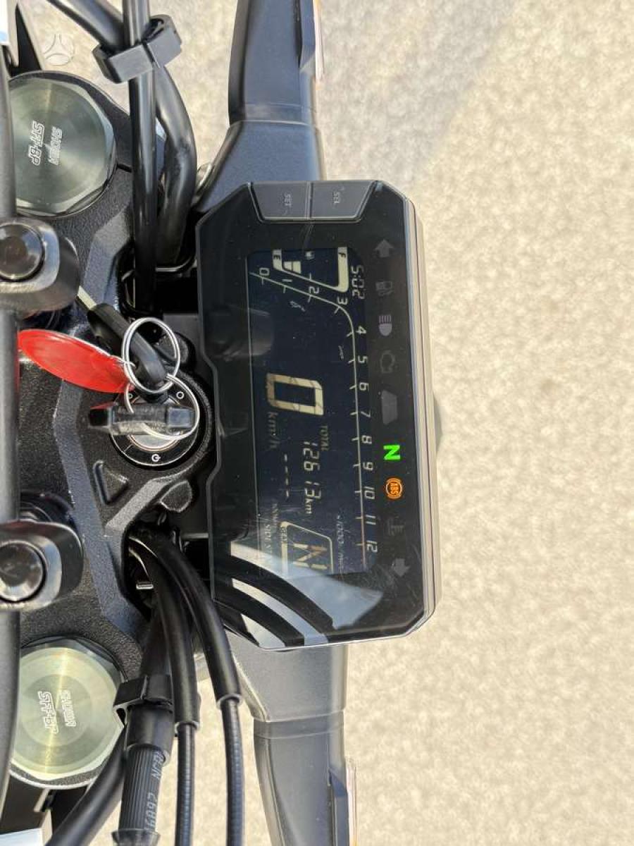 Grey Honda CB 2022 in Marijampole, with an engine capacity of 0.13 L and mileage of 13 thousand km for 3300 €, photo 16 on AUTOMOTO.COM.LV