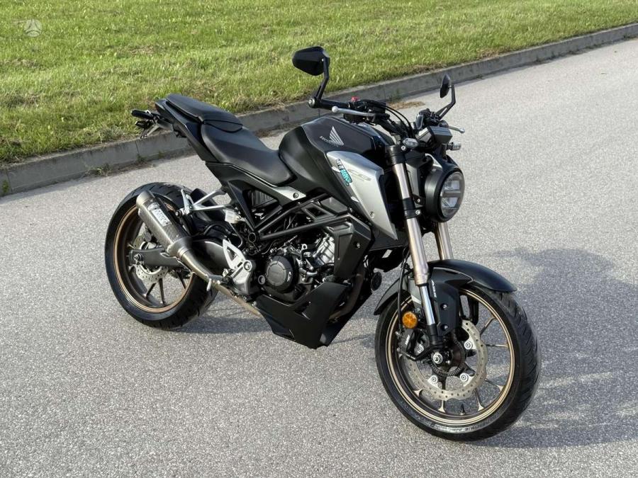 Grey Honda CB 2022 in Marijampole, with an engine capacity of 0.13 L and mileage of 13 thousand km for 3300 €, photo 27 on AUTOMOTO.COM.LV