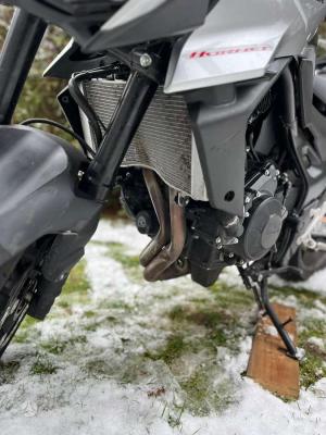 Pelēks Honda CB 2025 Viļņa, ar dzinēja tilpumu 0.75 L un nobraukumu 11 tūkst. km par 4500 €, foto 8 vietnē AUTOMOTO.COM.LV