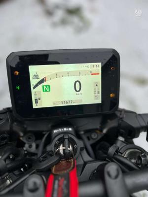 Pelēks Honda CB 2025 Viļņa, ar dzinēja tilpumu 0.75 L un nobraukumu 11 tūkst. km par 4500 €, foto 11 vietnē AUTOMOTO.COM.LV