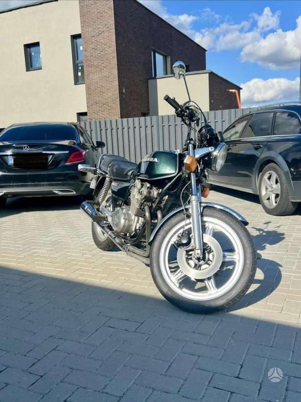 Honda CB 1980 in Kaunas, with an engine capacity of 0.75 L and mileage of 50 thousand km for 2700 €, photo 2 on AUTOMOTO.COM.LV