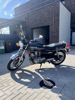 Honda CB 1980 in Kaunas, with an engine capacity of 0.75 L and mileage of 50 thousand km for 2700 €, photo 4 on AUTOMOTO.COM.LV